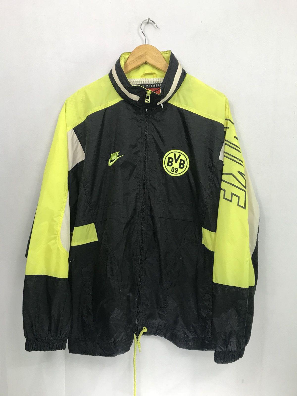 Nike VINTAGE 90s BORUSSIA DORTMUND JACKET BY NIKE | Grailed
