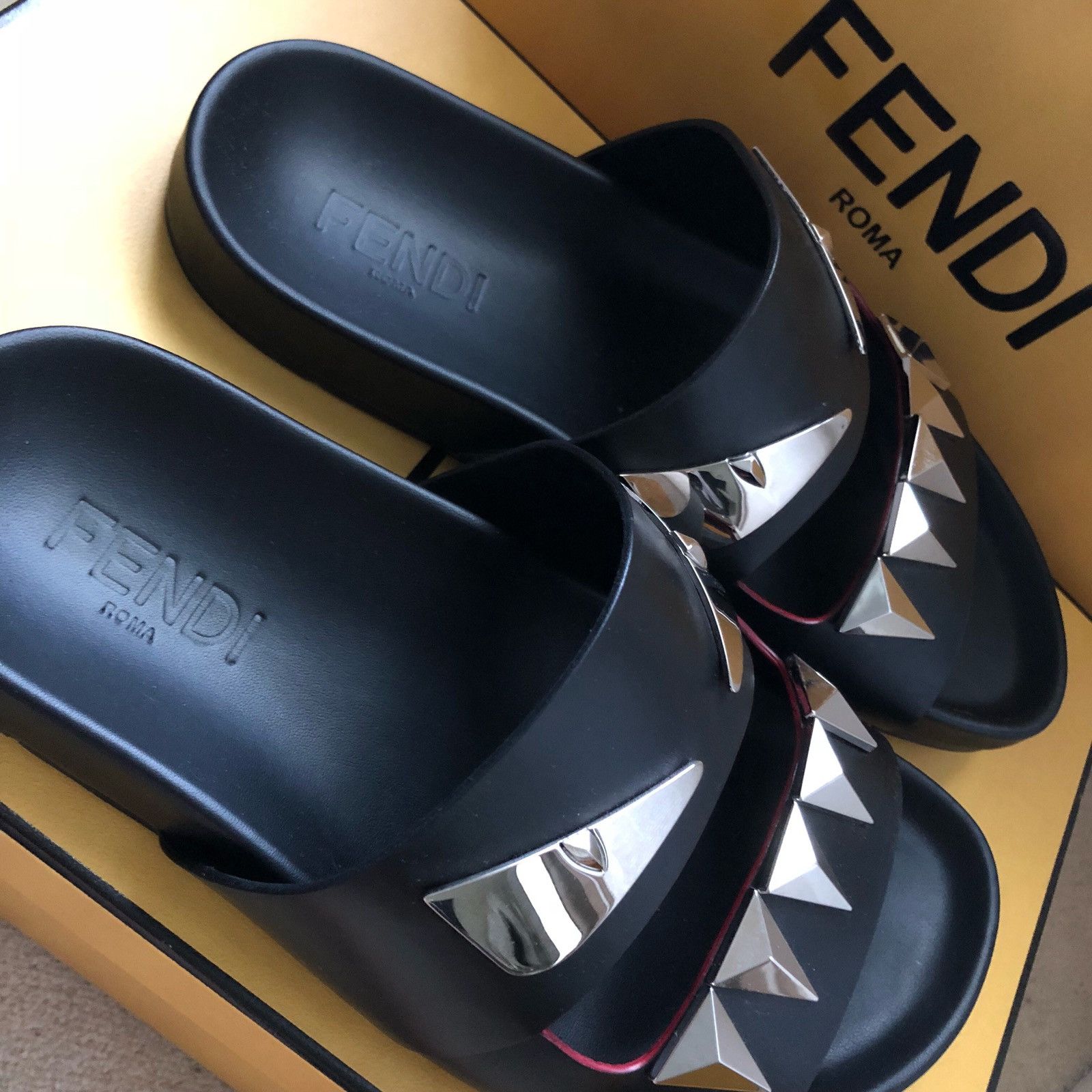 Fendi Fendi Slides | Grailed