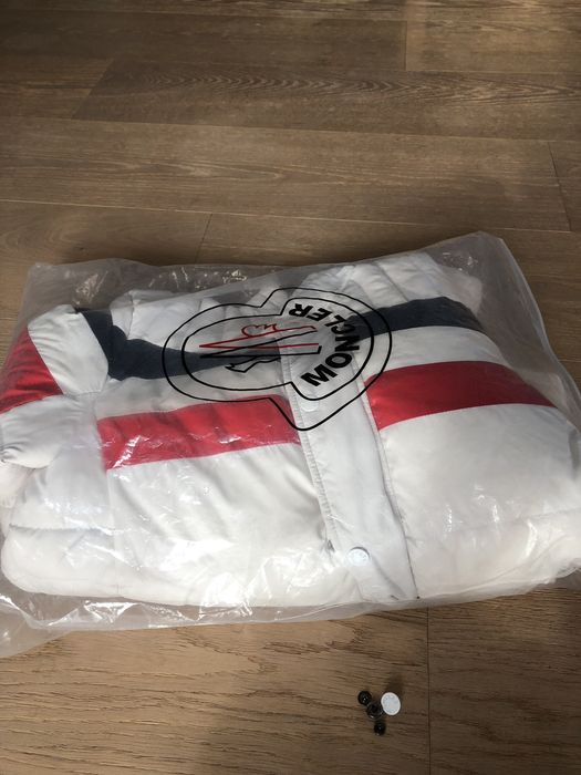 Moncler striped technical menuire sport Chief Keef | Grailed