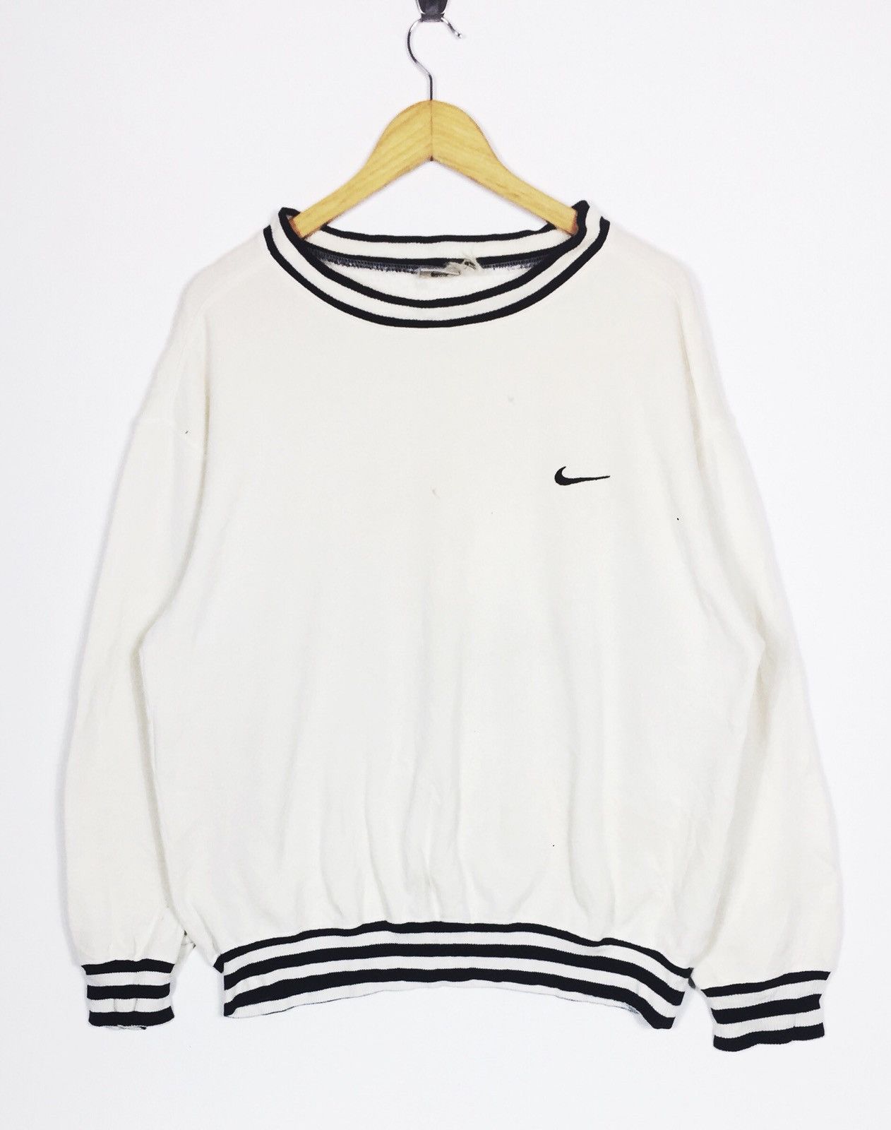 Nike Vintage Nike red tag ringer small embroidered logo | Grailed