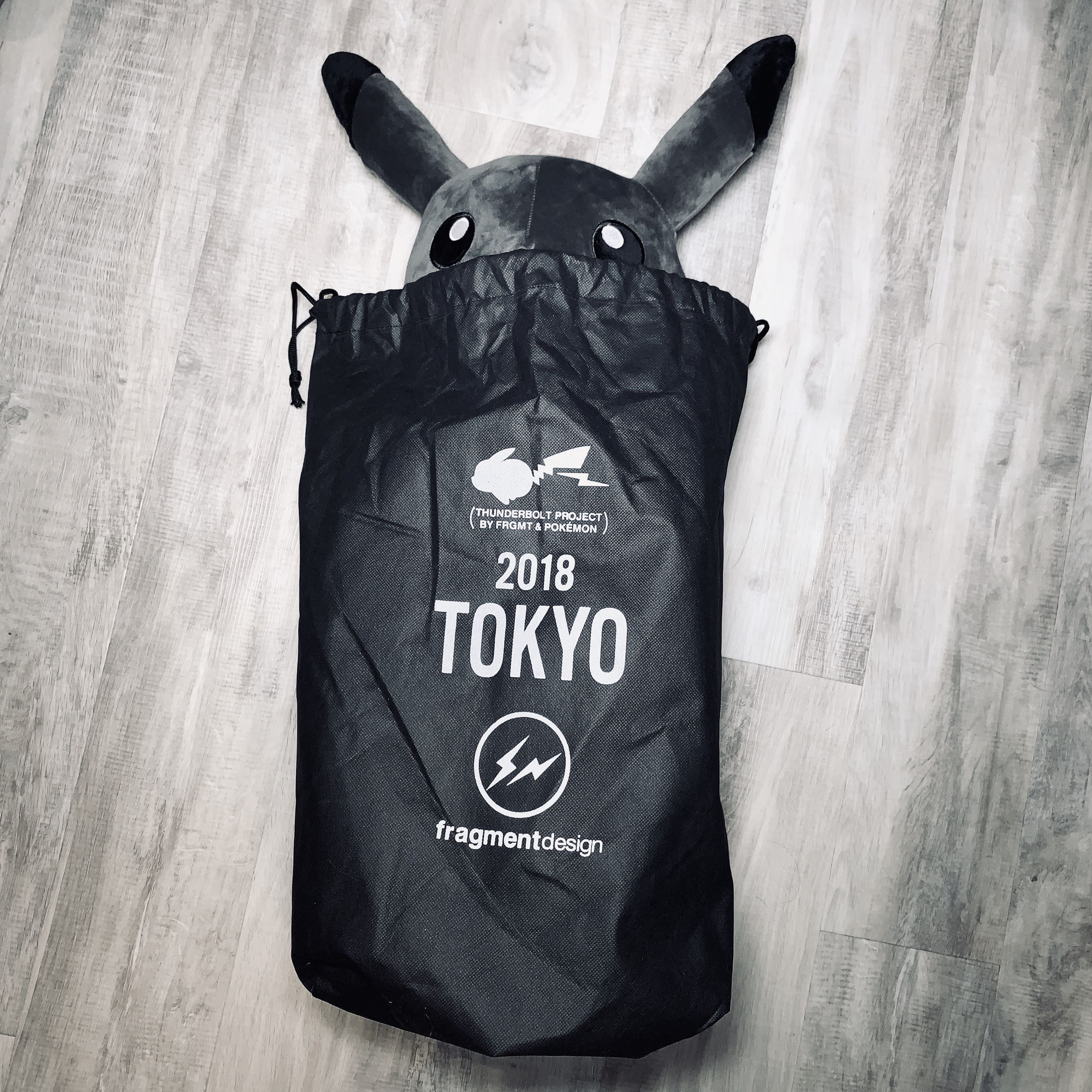 Fragment Design Thunderbolt Project Fragment All Black Pikachu Pokemon ...