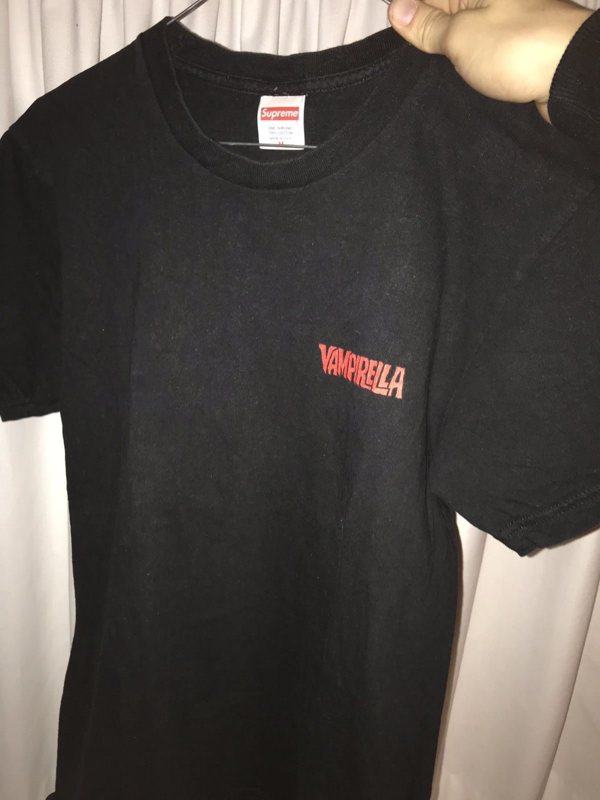 Supreme Simplemente Vampirella Card Tee | Grailed