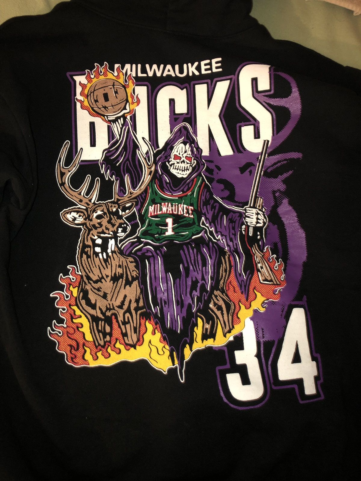 Warren Lotas WARREN LOTAS MILWAUKEE BUCKS HOODIE | Grailed