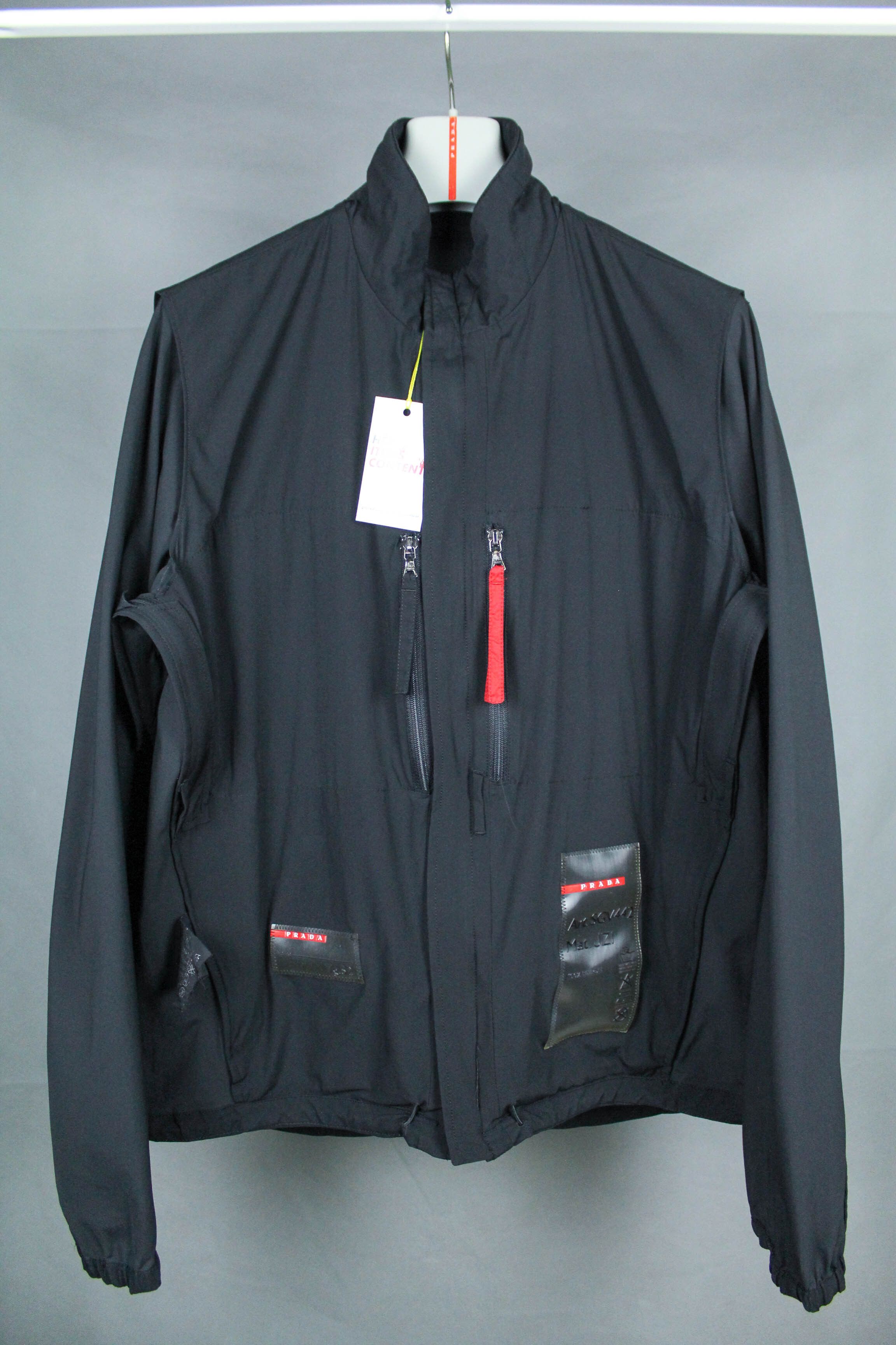 Prada Prada Art. SGV442 Mat. JZI Ultra Lightweight Tech Prada Prada Art. SGV442 Mat. JZI Ultra Lightweight Tech