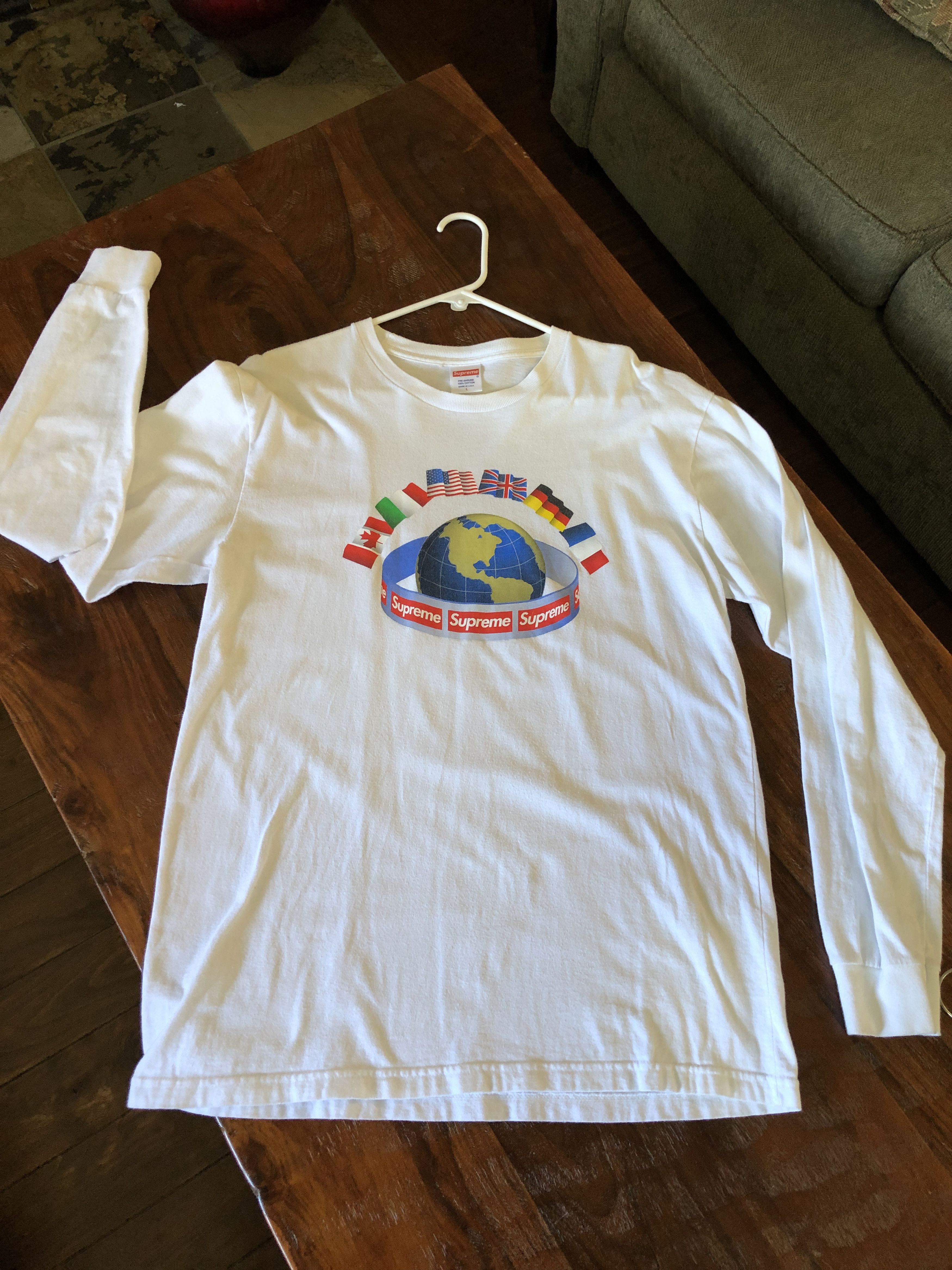 Supreme Supreme Globe & Flag Tee | Grailed