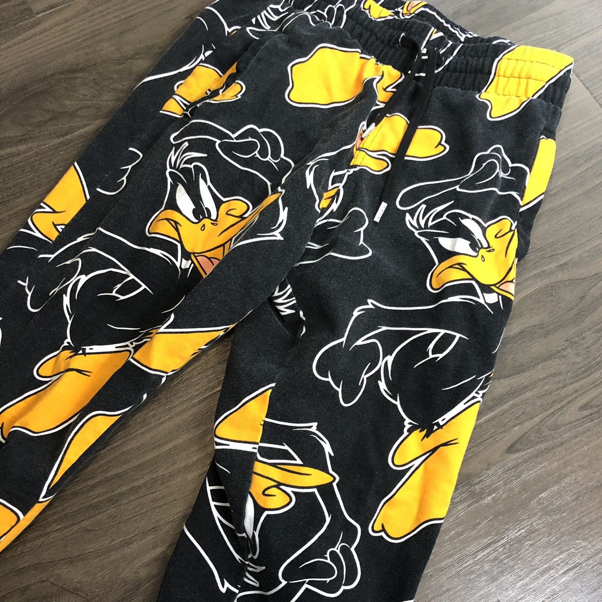 Warner Bros Daffy Duck Joggers All Over Cotton Sweats | Grailed