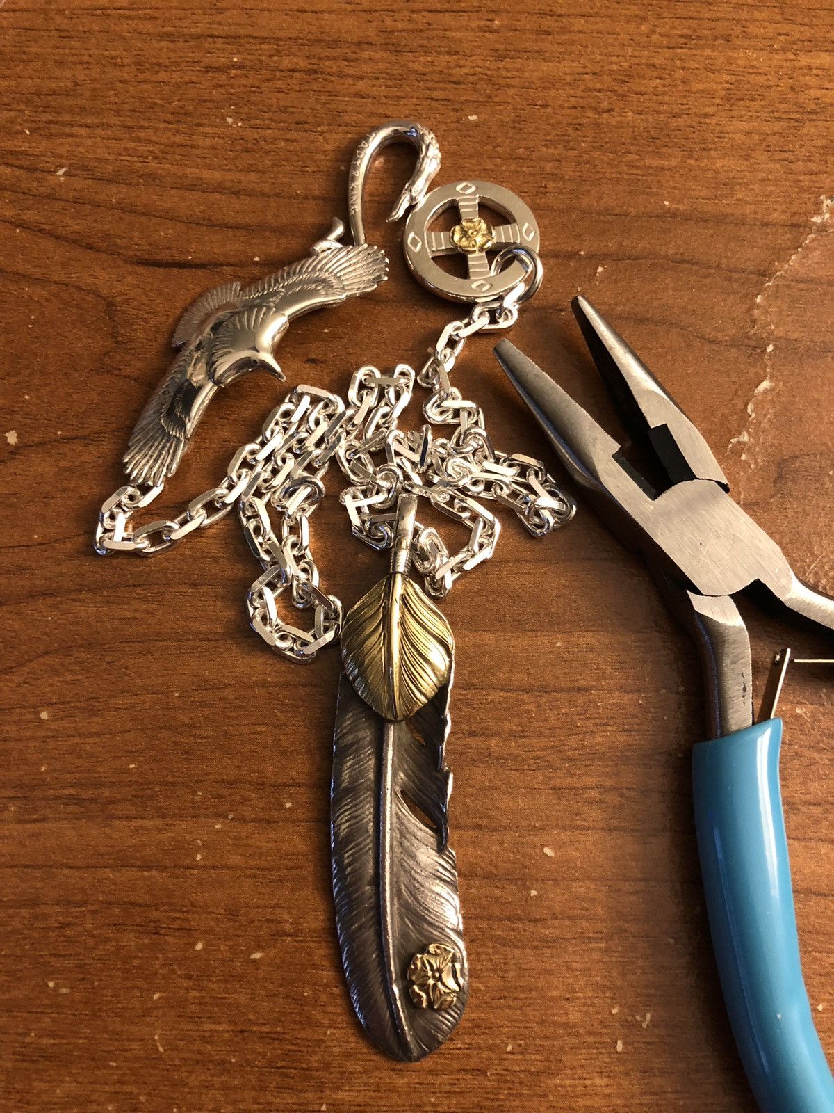 Goros Goro’s dot gold rose top gold XL feather set | Grailed