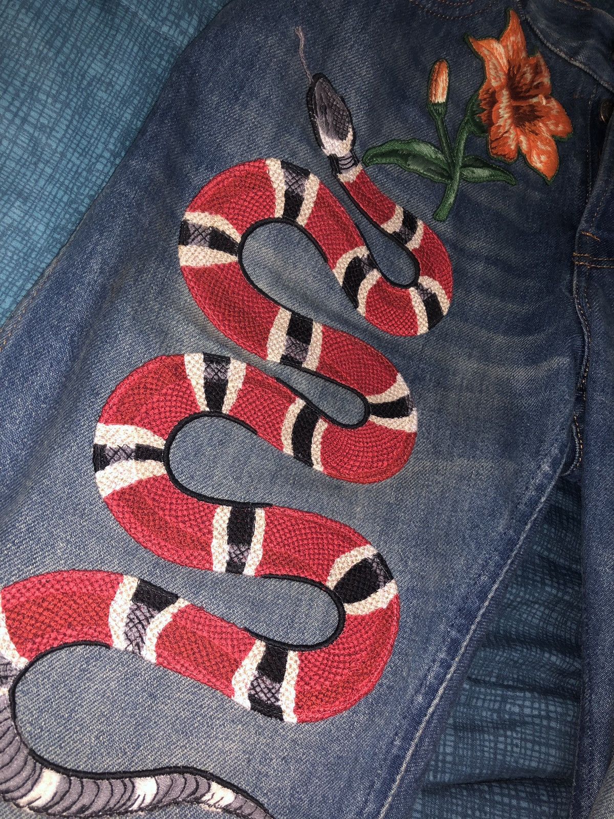 Gucci BRAND NEW GUCCI SNAKE EMBROIDERED JEANS! SIZES 33 | Grailed