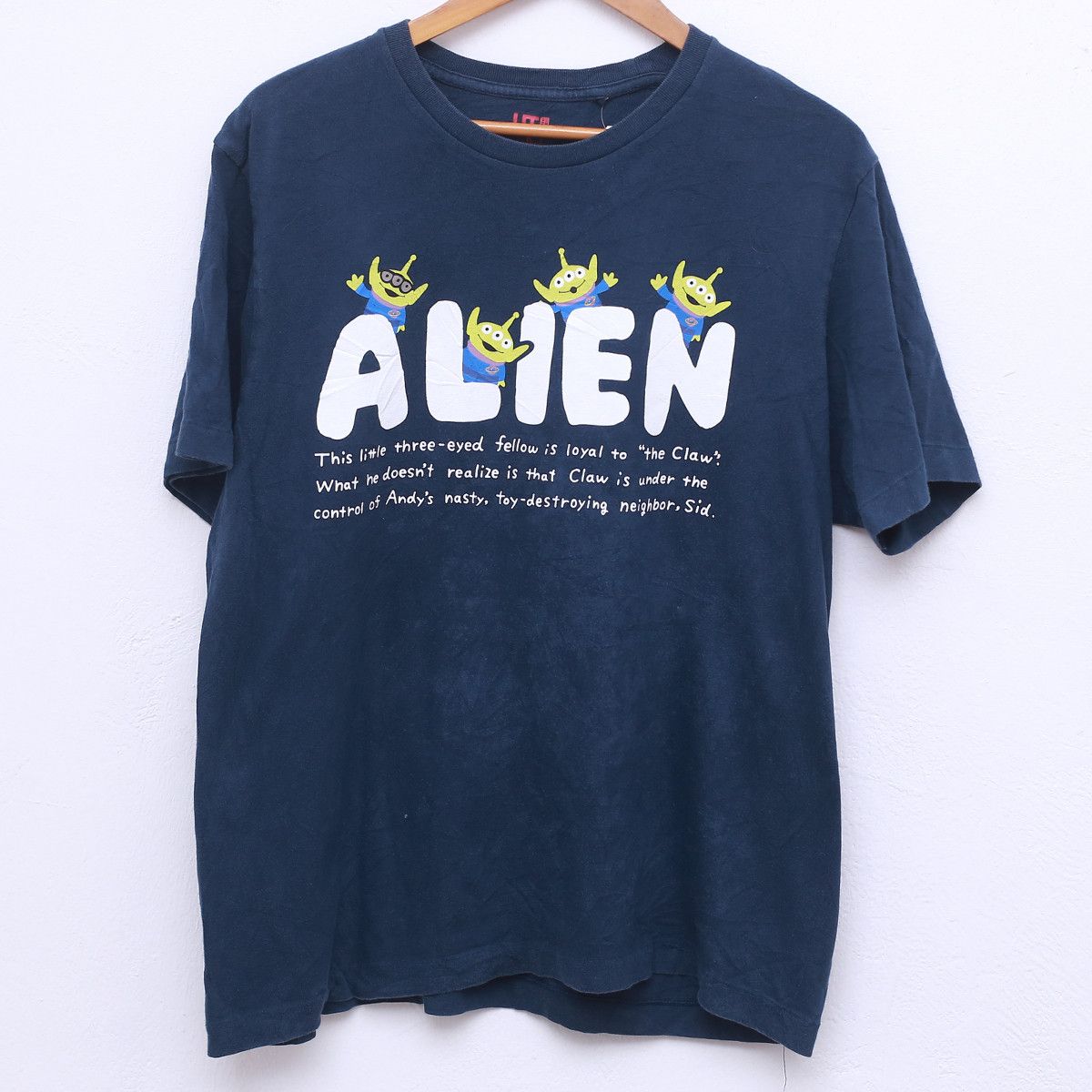 Uniqlo UNIQLO X DISNEY Alien in Navy Pit 22 | Grailed