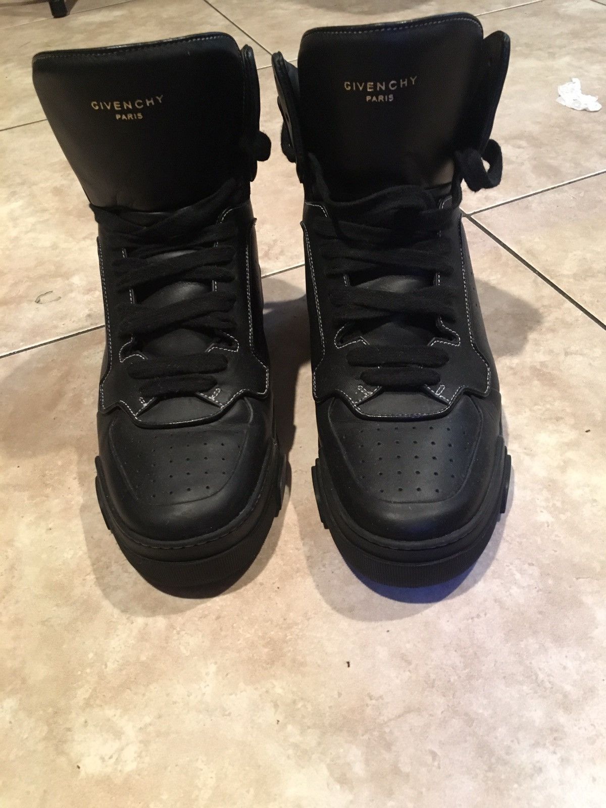 Givenchy TYSON II | Grailed