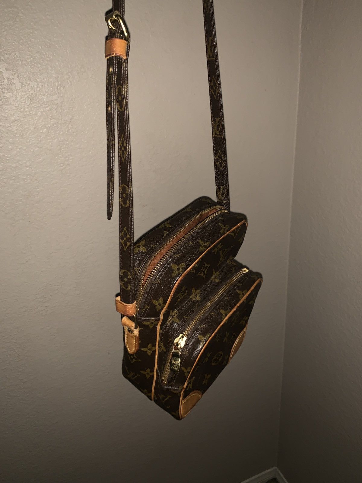 Louis Vuitton louis vuitton side bag/cross body bag | Grailed