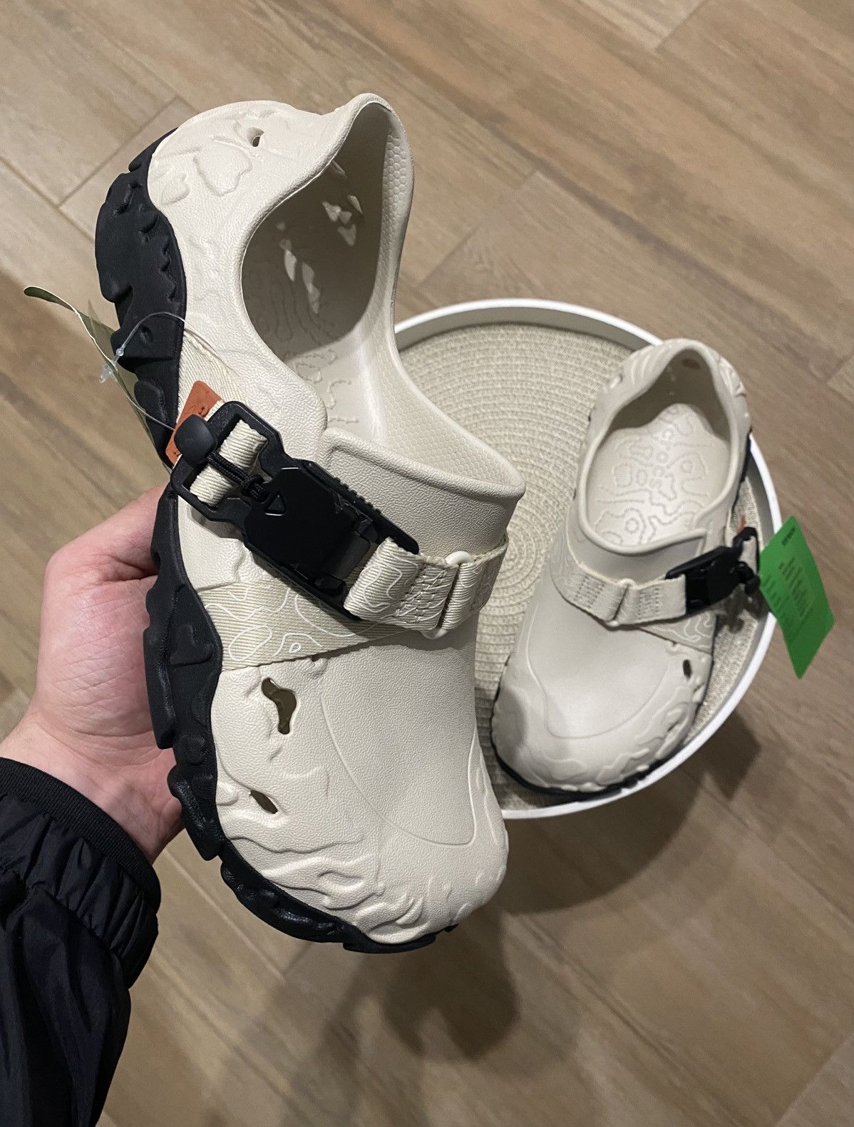 Crocs × Japanese Brand × Streetwear NWT Crocs All-Terrain Atlas Stucco ...