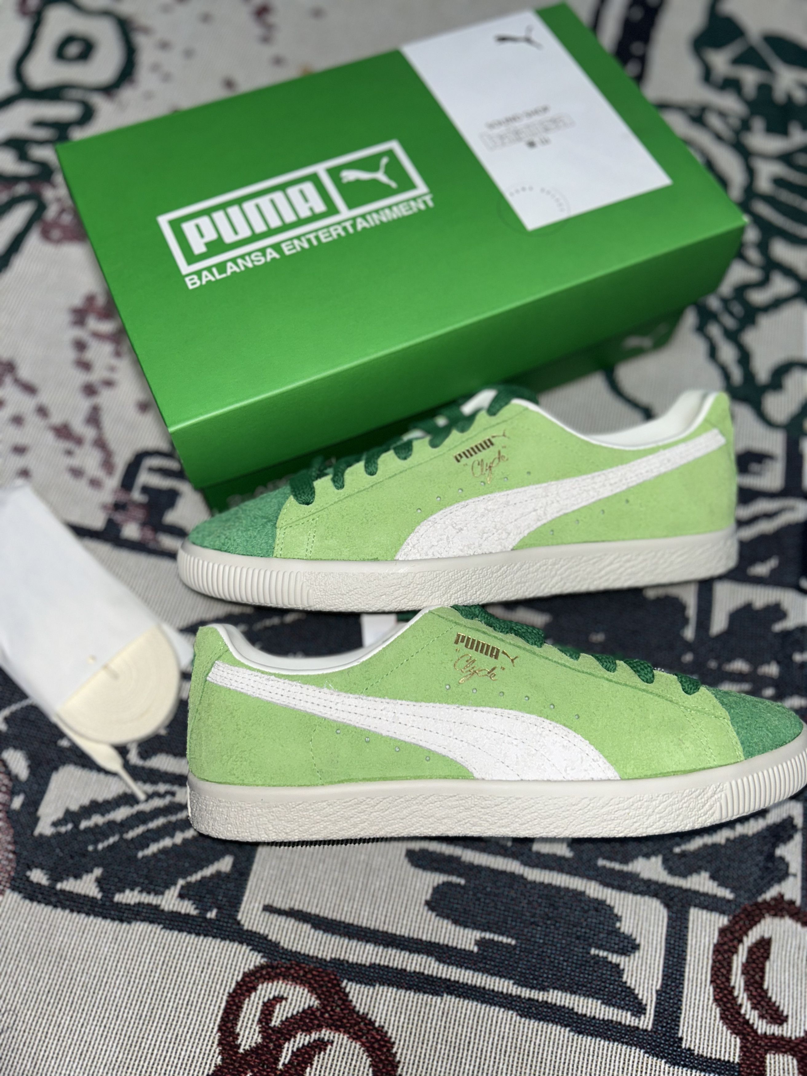 Puma [US8] PUMA X BALANSA clyde pitch green frosted ivory | Grailed