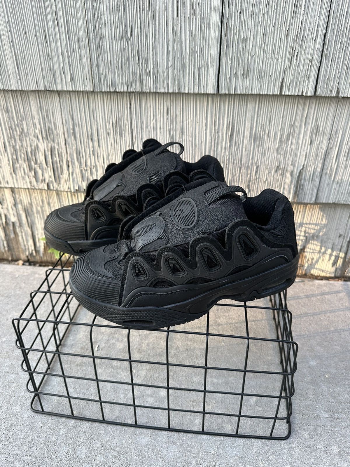 Osiris osiris d3 2001 triple black | Grailed