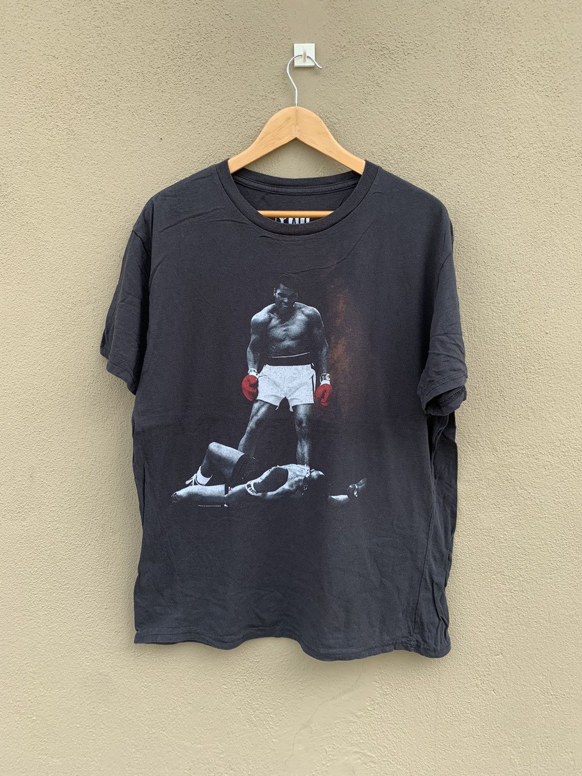 Muhammad Ali × Streetwear × Vintage Faded Muhammad Ali Boxing Printed ...