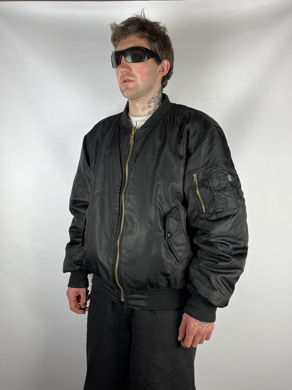 Bomber Jacket × Ma 1 × Made In Usa MA-1 Bombers jacket flyers reversible balenciaga Alpha style ...