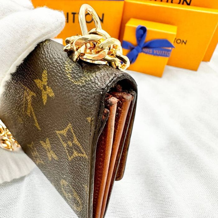 Louis Vuitton Louis Vuitton Crossbody Wallet | Grailed