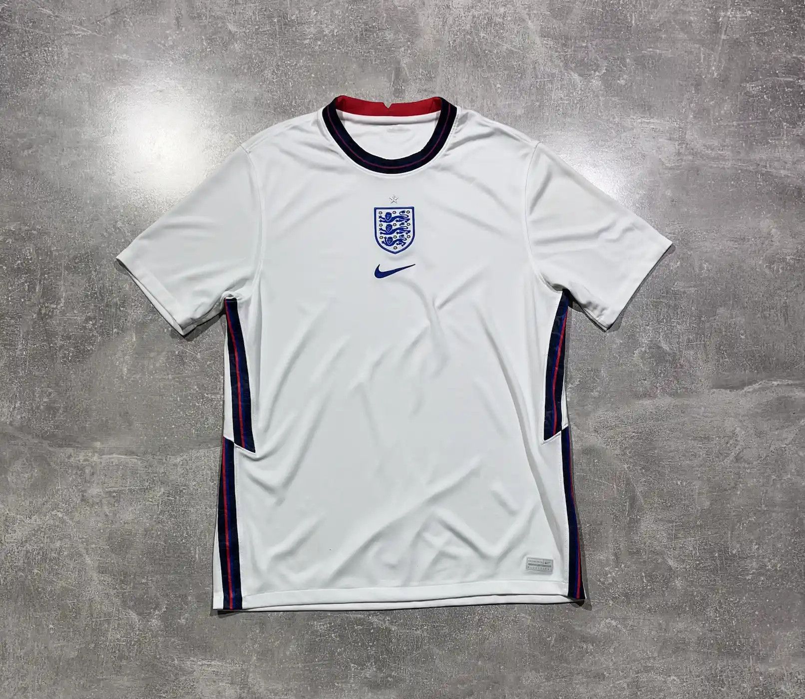 Nike × Soccer Jersey × Vintage Vintage Soccer Jersey Nike England ...