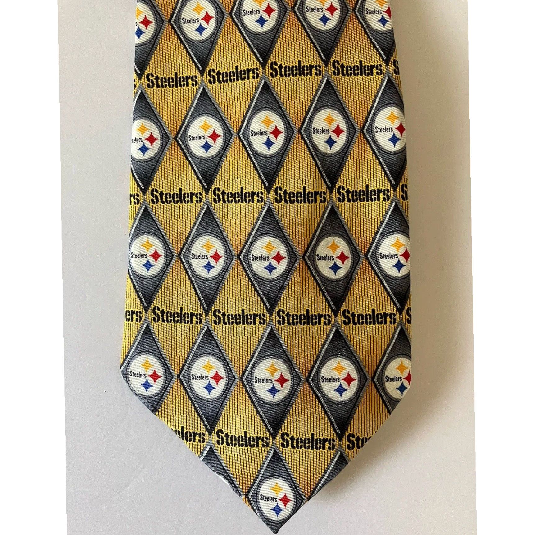 NFL Pittsburgh Steelers Football Logo Embellished Diamond Pattern Silk ...
