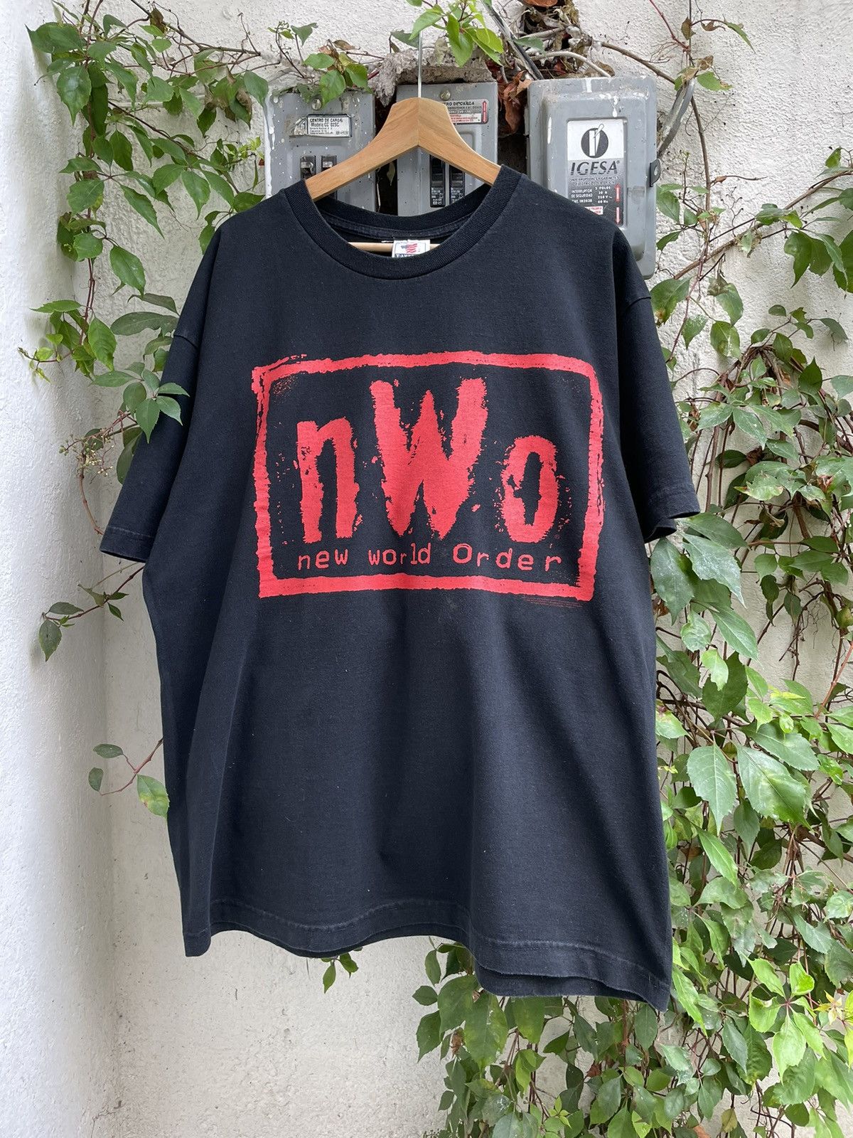 Vintage × Wcw/Nwo × Wwf 1998 NWO New World Order Logo Wrestling Tee ...
