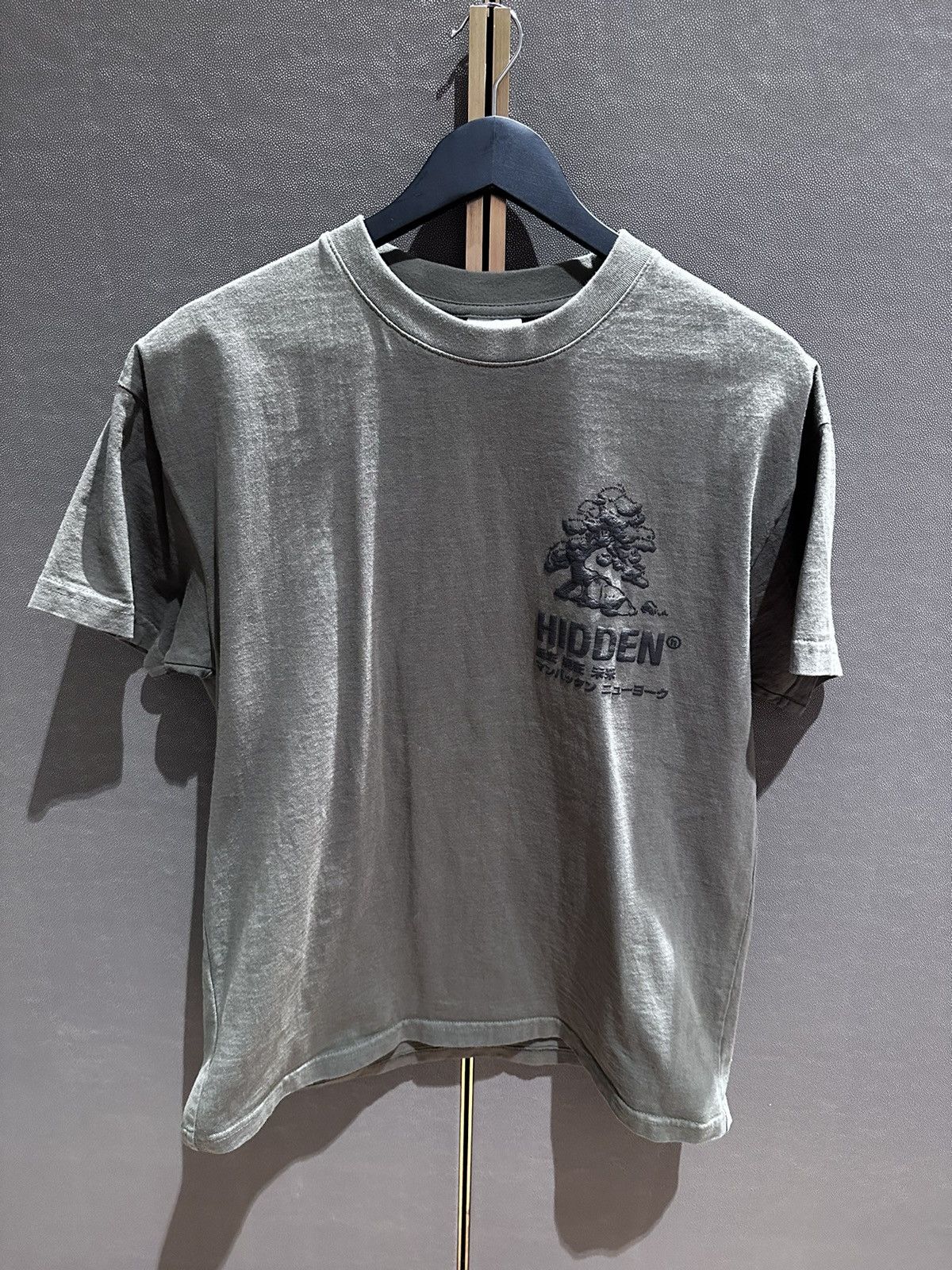 HIDDEN HIDDEN TEE | Grailed