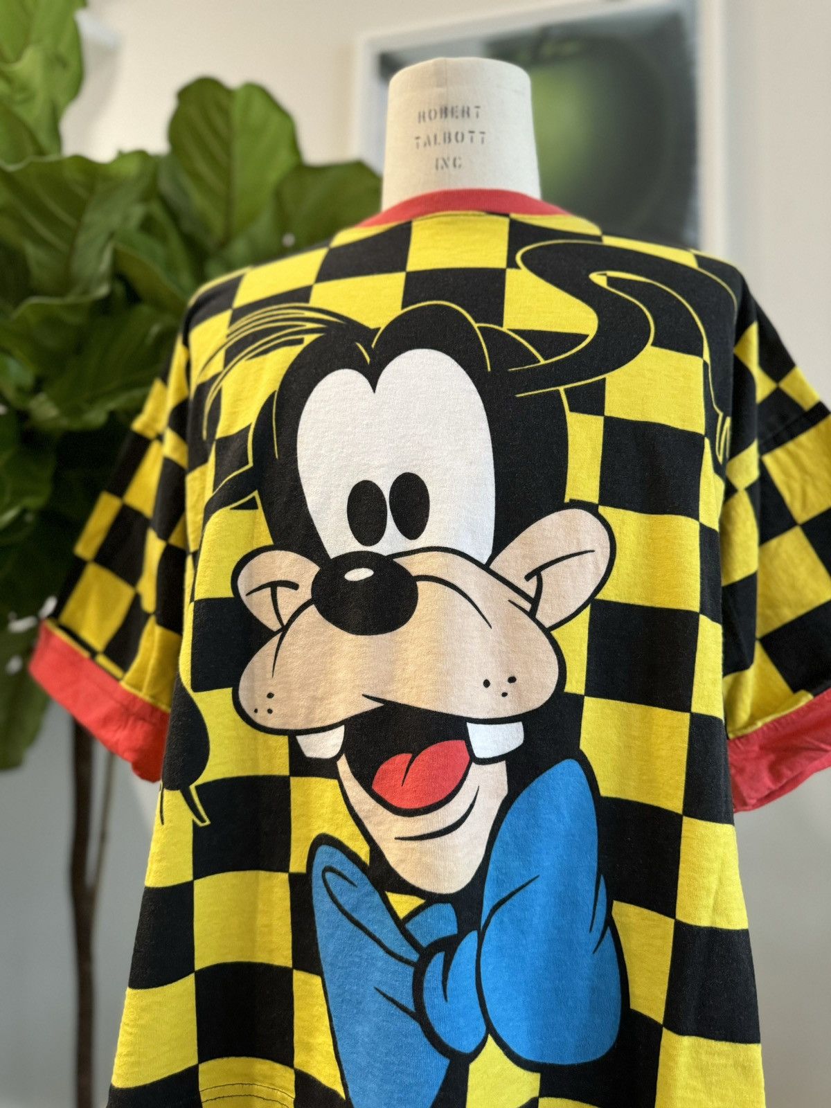 Vintage Vintage 90s Goofy Tee Disney AOP Boxy Fit | Grailed