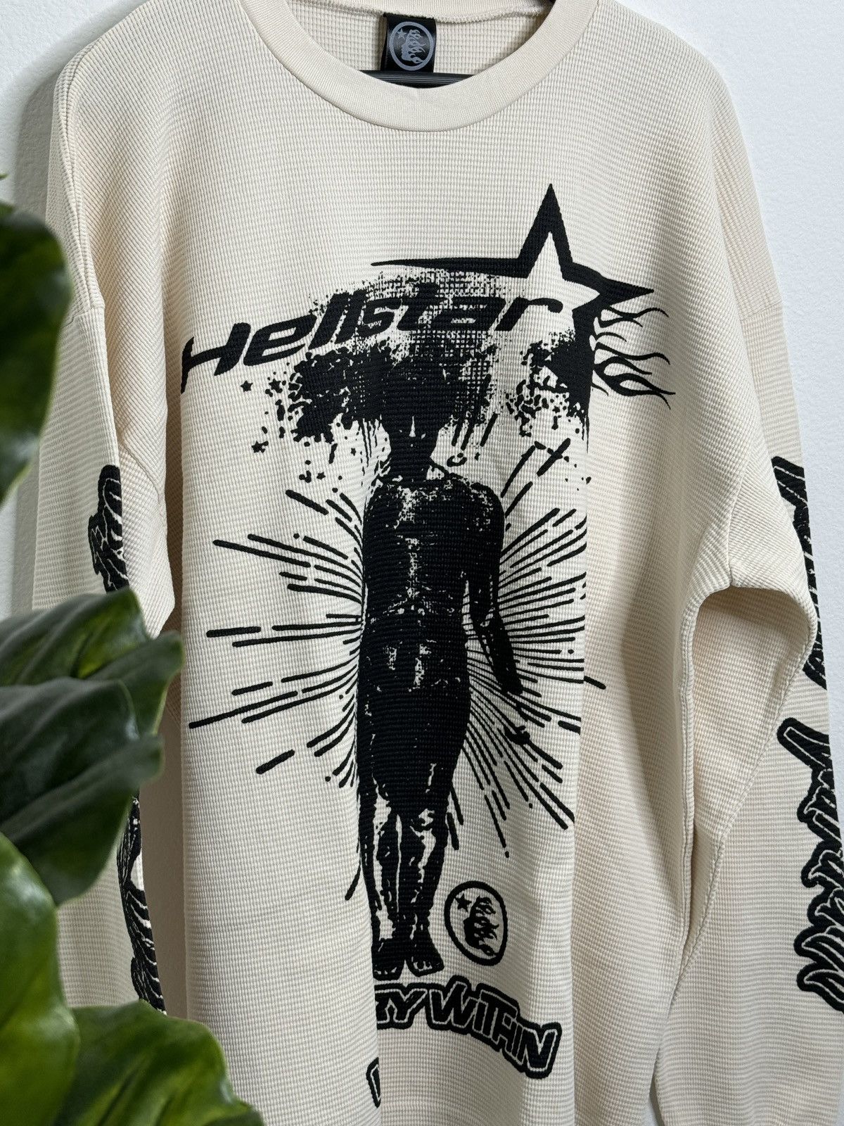 HELLSTAR Hellstar Studios Victory Thermal | Grailed