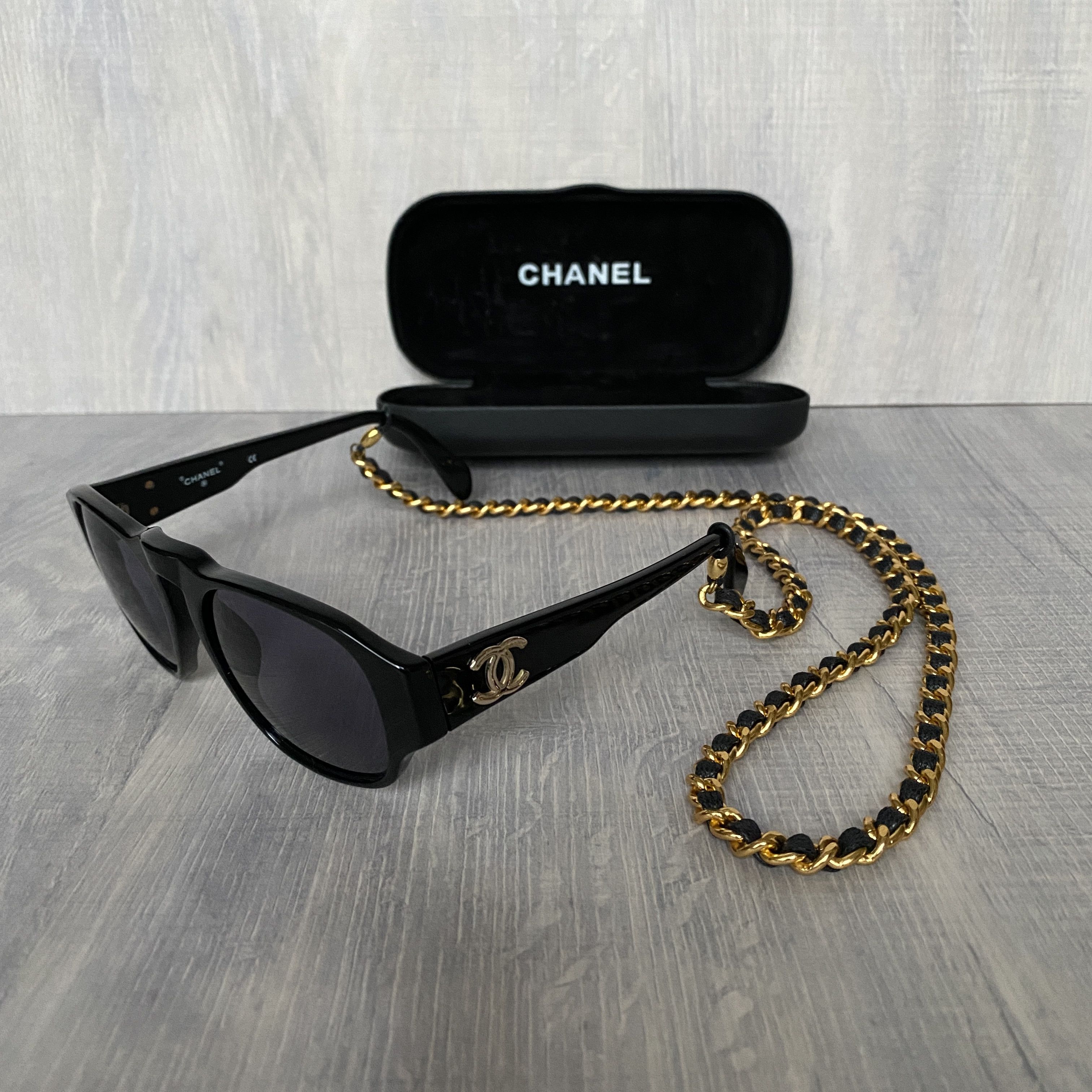Chanel CoCo CHANEL Sunglass With Gold Chain | Grailed
