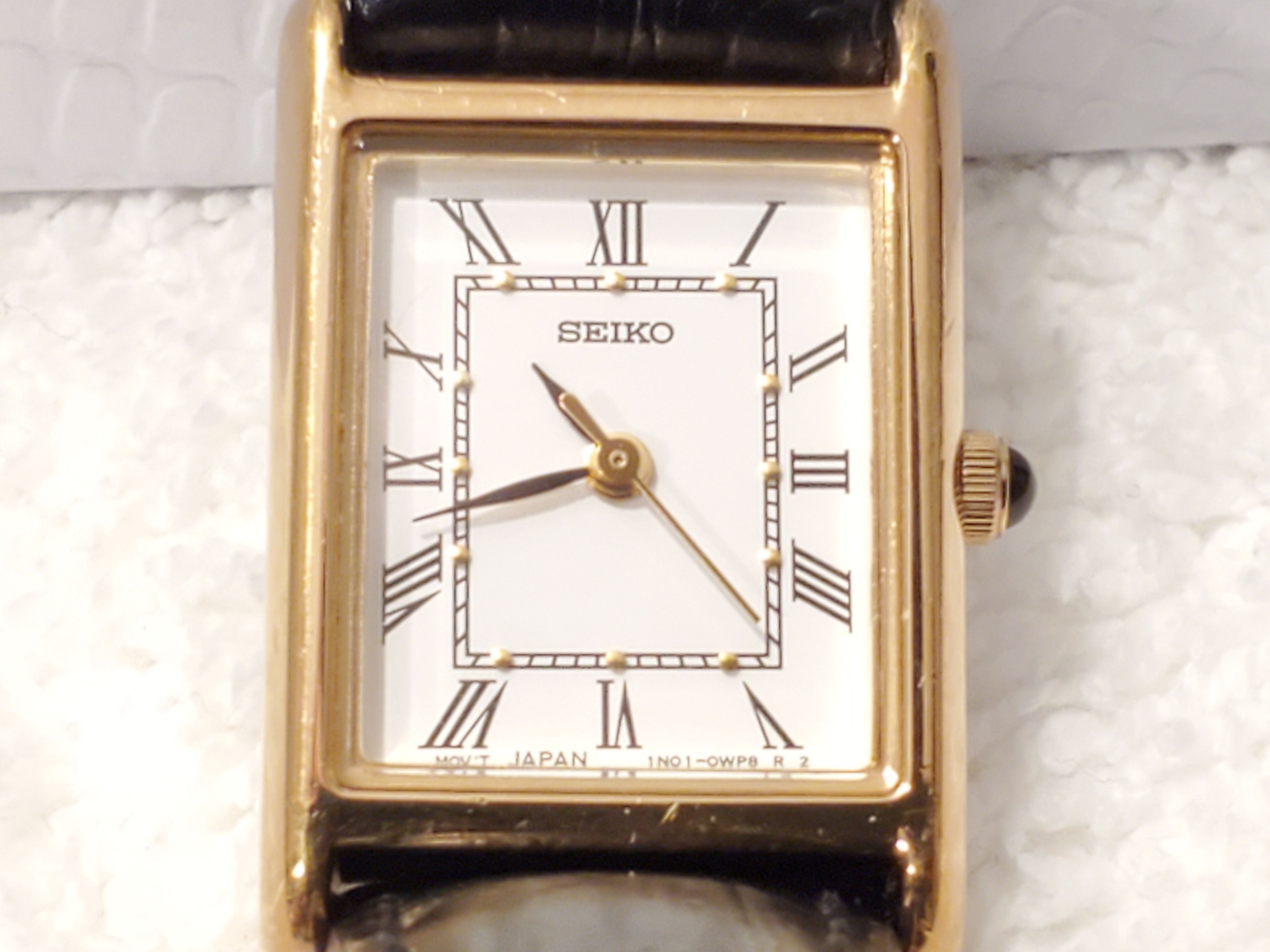 Seiko Vintage Seiko Women's Tank Watch Leather Strap White Dial | Grailed