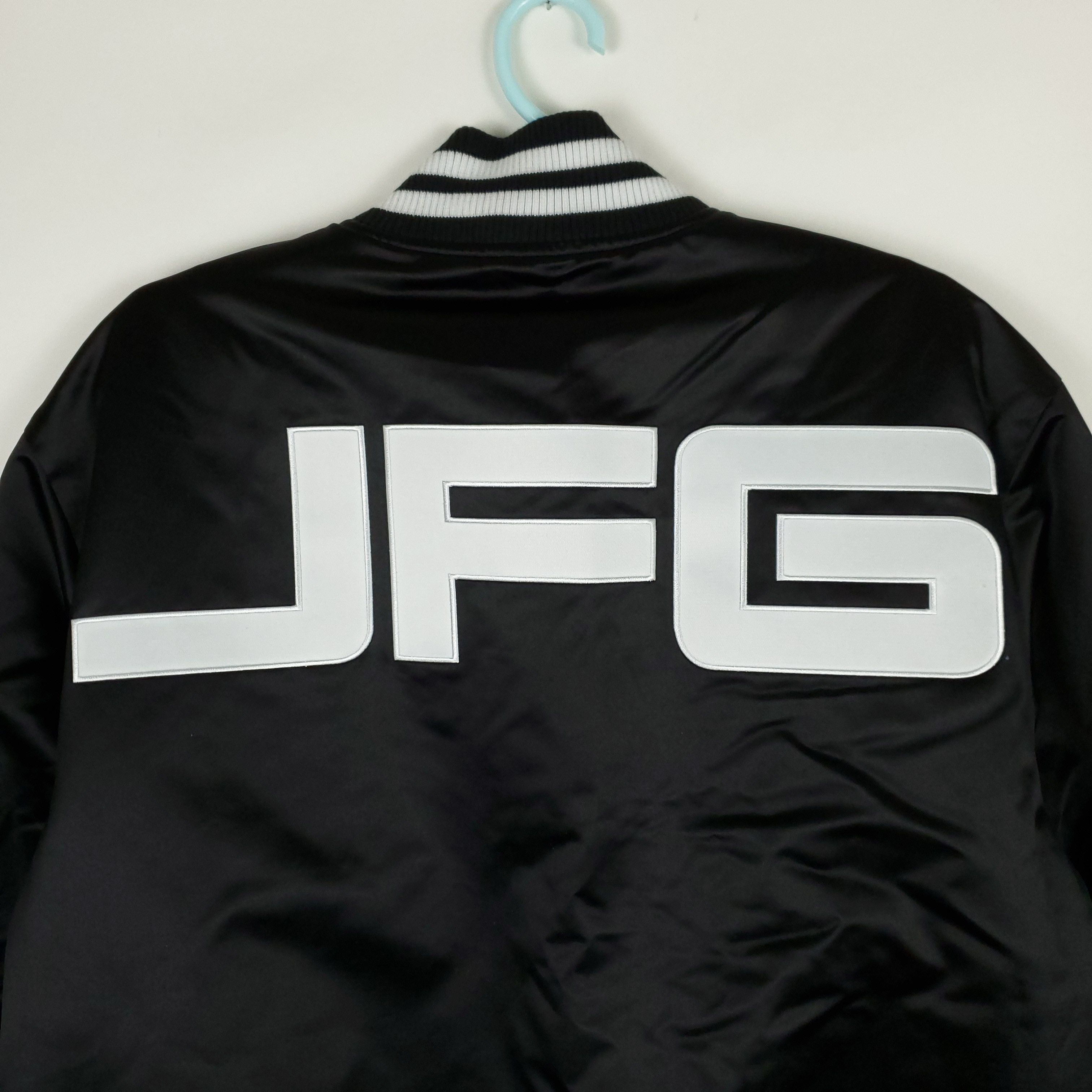 Joe Fresh × Mitchell & Ness Joe Fresh Chicago White Sox Puff Jacket ...