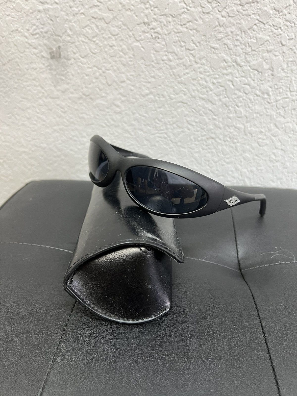 Avant Garde × Japanese Brand × Vintage Vintage Y2K Balenciaga Styled Mask Sunglasses Killer Loop ...