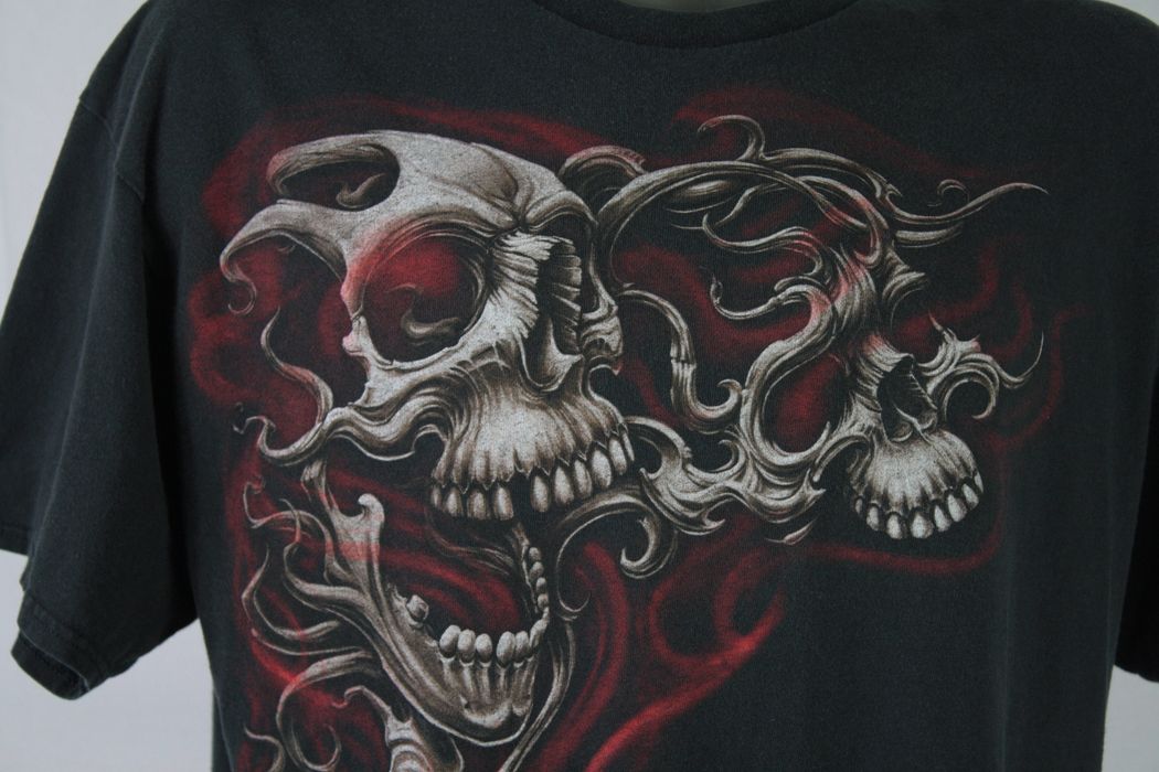 Vintage Vintage Y2K Skulls Print Mall Goth Distressed Faded Shirt | Grailed