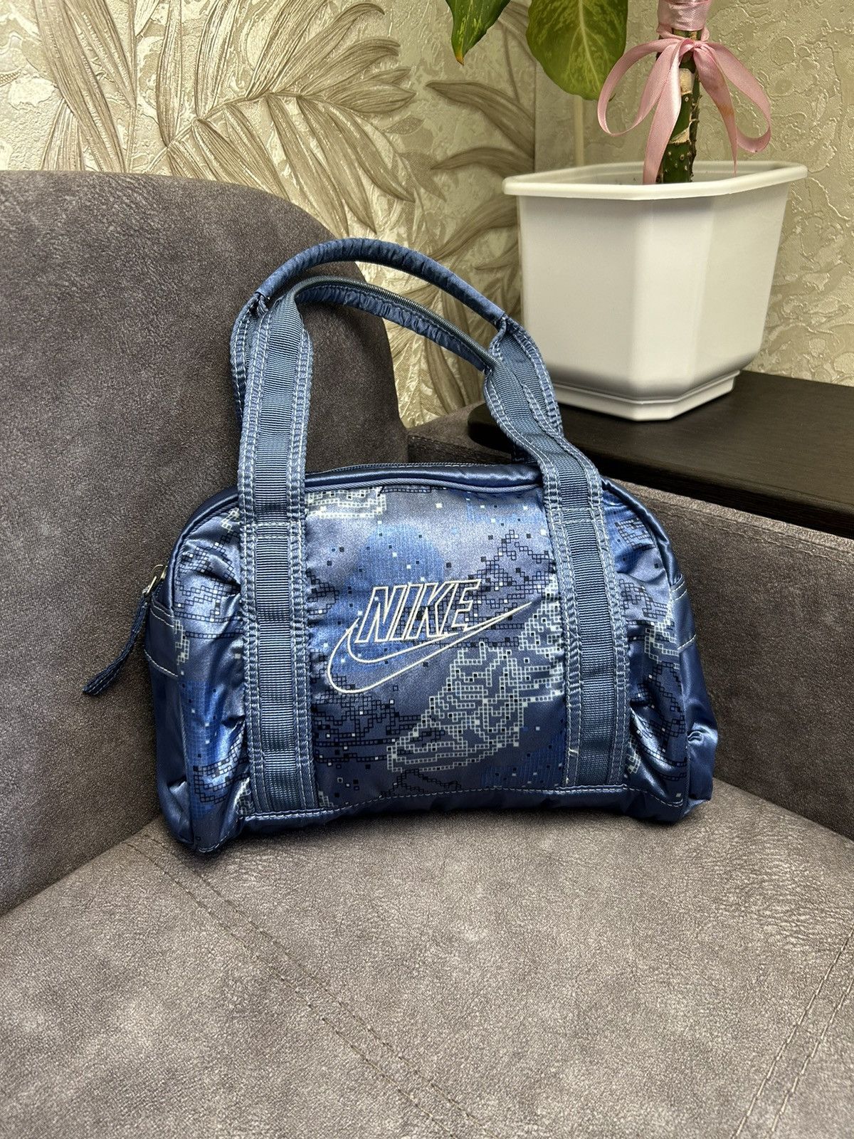 Nike Mini Bag Nike Big Logo | Grailed
