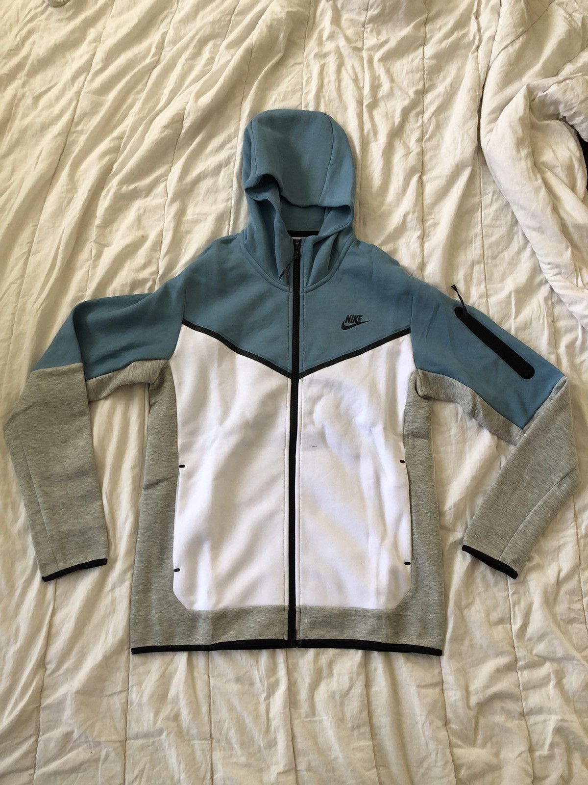 Nike *Very Rare* Baby blue tech fleece hoodie | Grailed