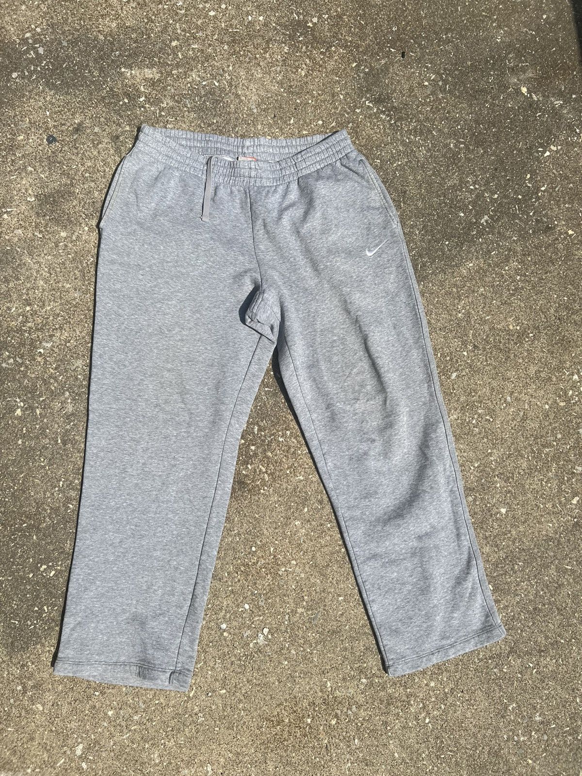 Nike Y2K light grey Nike sweatpants | Grailed