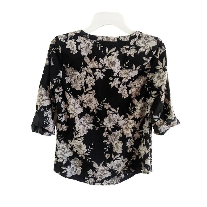 Croft & Barrow Croft & Barrow Black and White Floral 3/4 Button Front ...