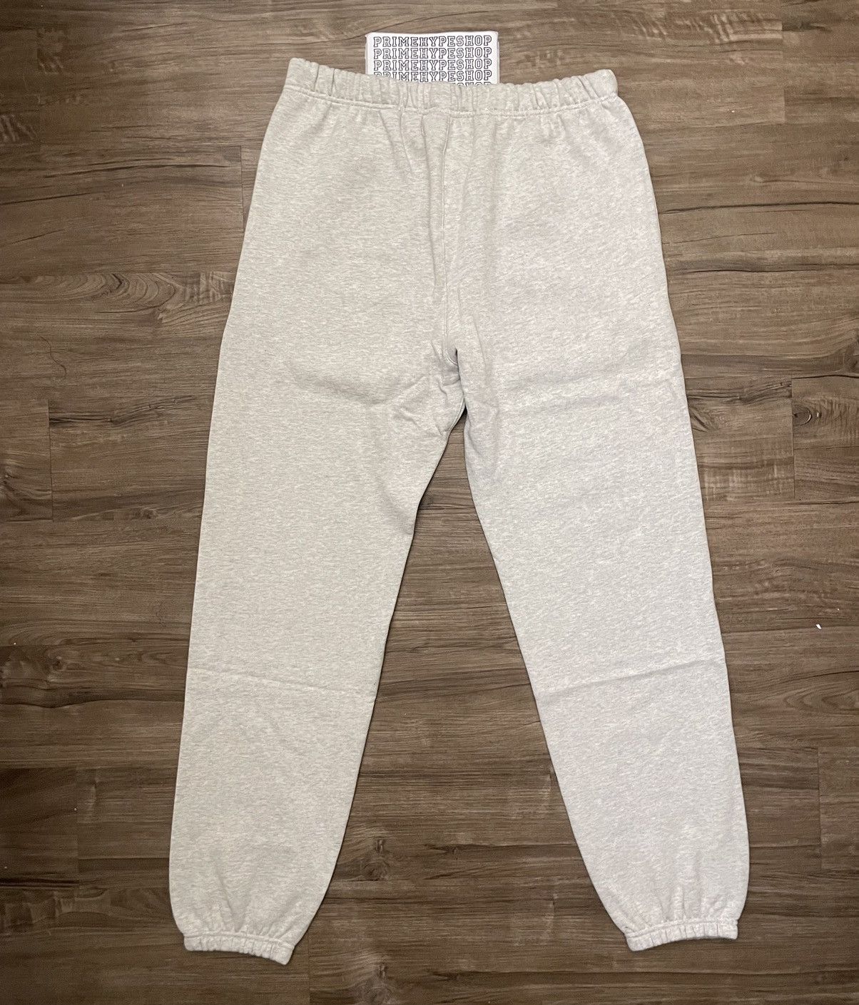 Fear of God Fear of God Essentials Sweatpants Light Oatmeal 2022 size M ...