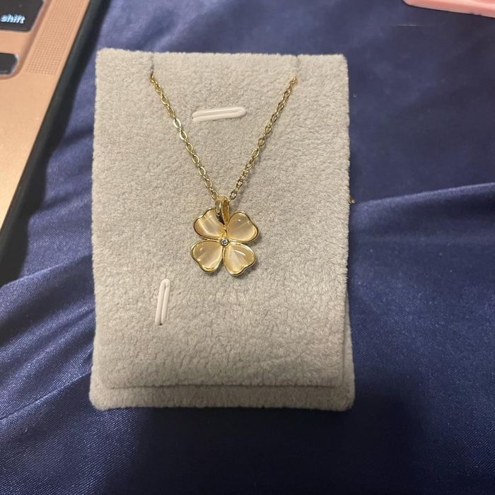 pandora OPAL FOUR HEART LEAF CLOVER PENDANT NECKLACE | Grailed