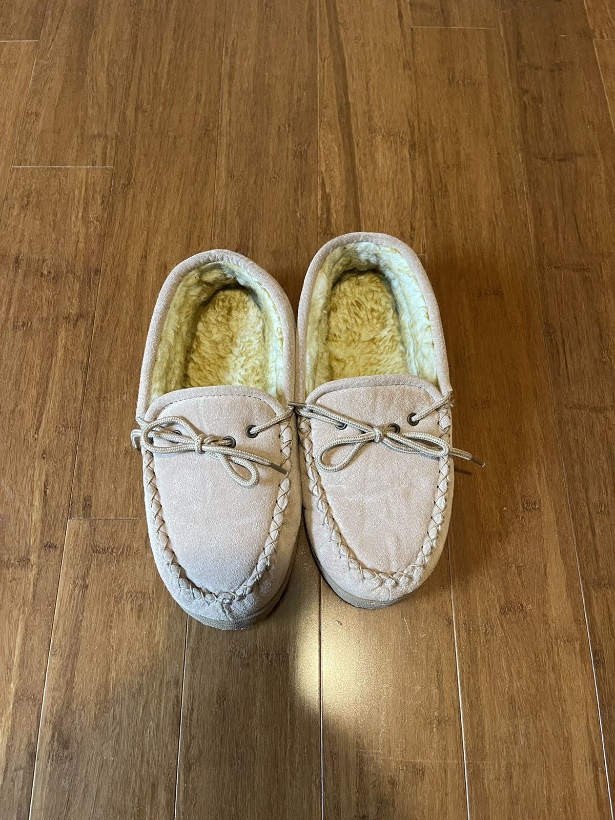 Streetwear Old Friend Slippers | Grailed