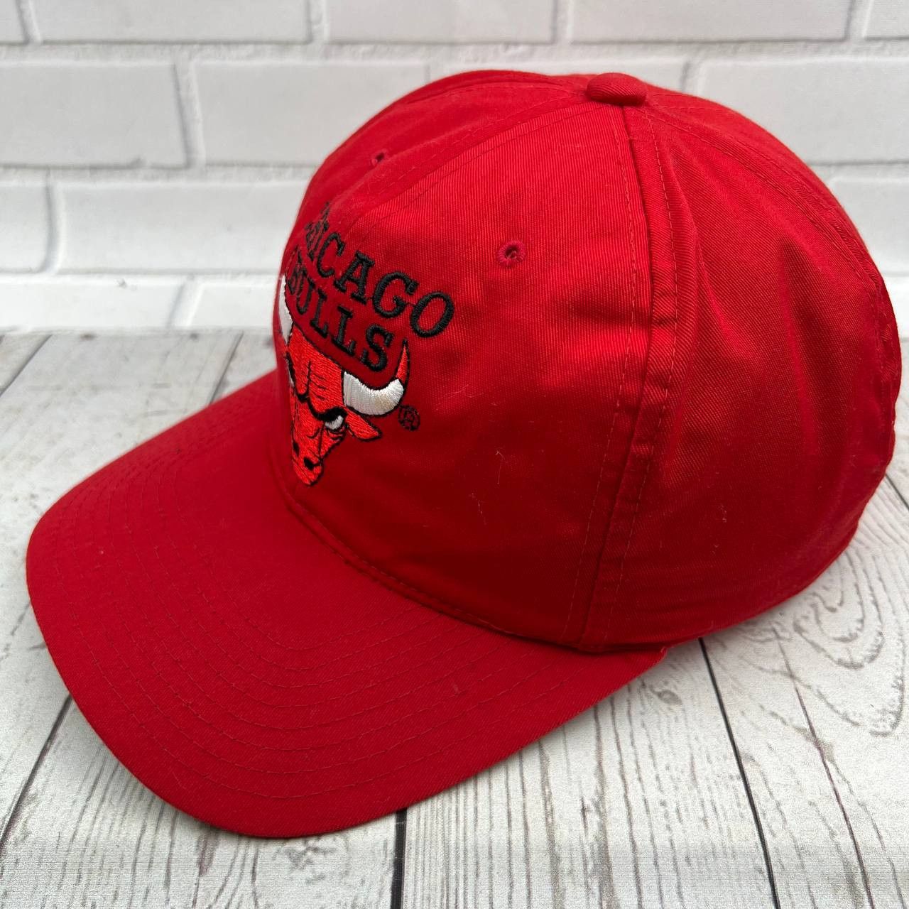 Twins Enterprise Inc. Vintage Chicago Bulls NBA Hat Snapback Cap Red ...