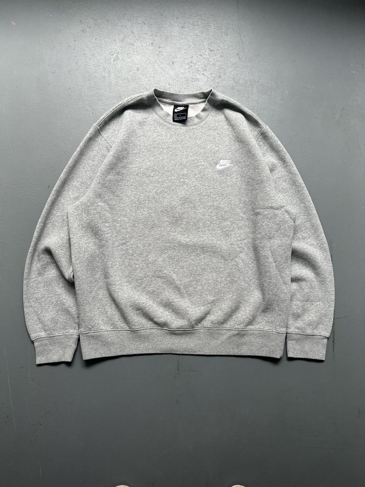 Nike Vintage 00s Nike Mini Swoosh crewneck Black Essential | Grailed