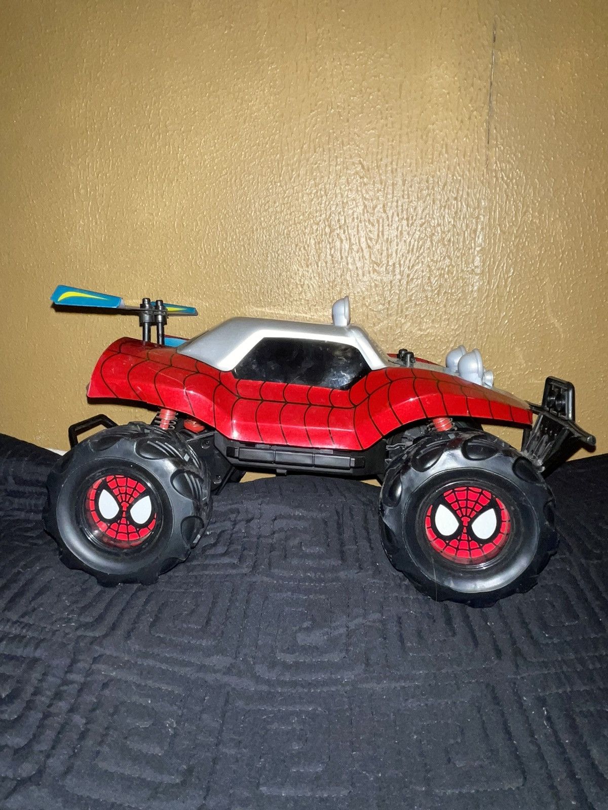 Marvel Comics Marvel Jada Toys Spiderman RC Dune Buggy Car Remote ...