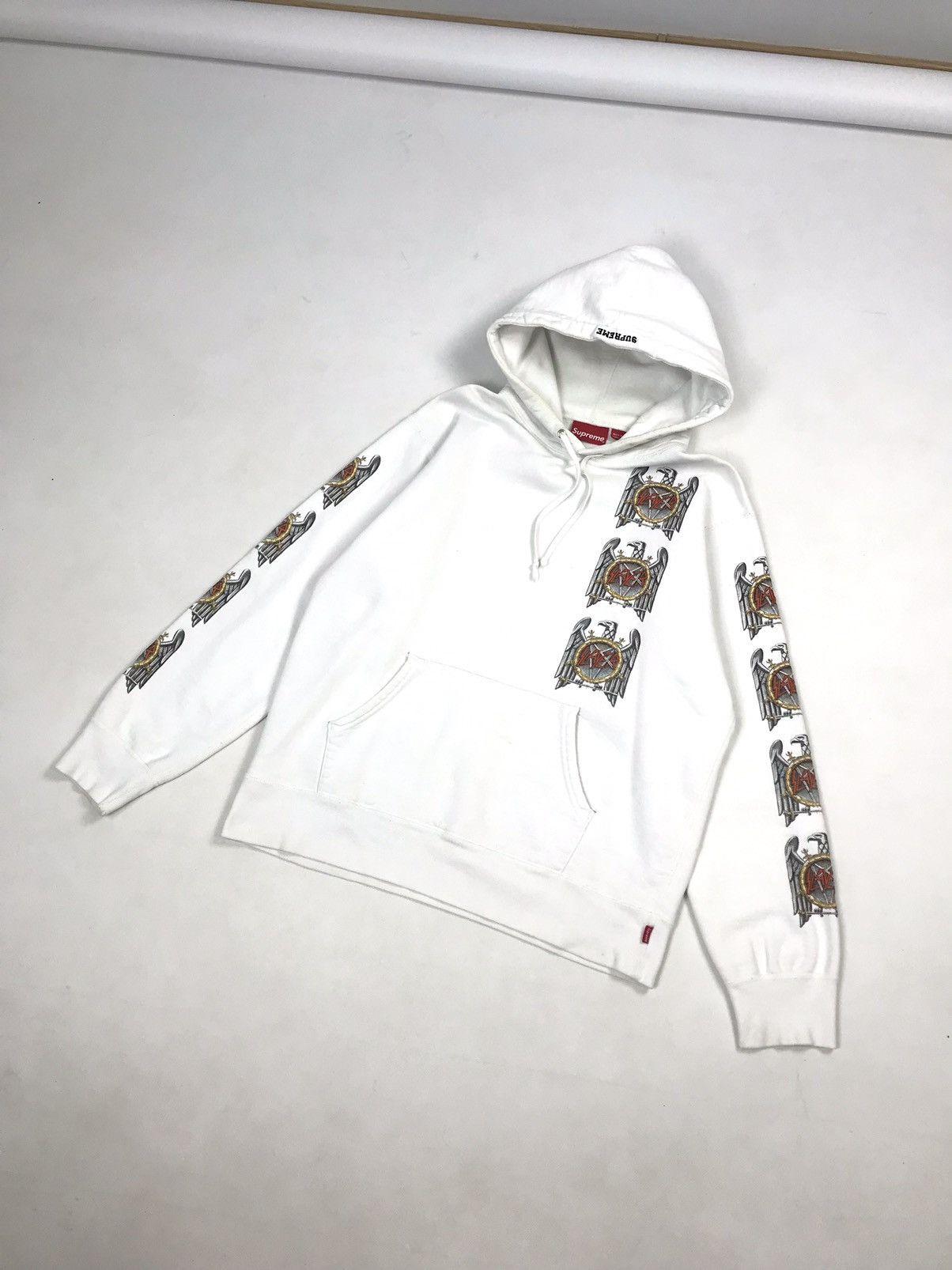Hypebeast × Slayer × Supreme SUPREME x Slayer Rare White Dense Hoodie ...