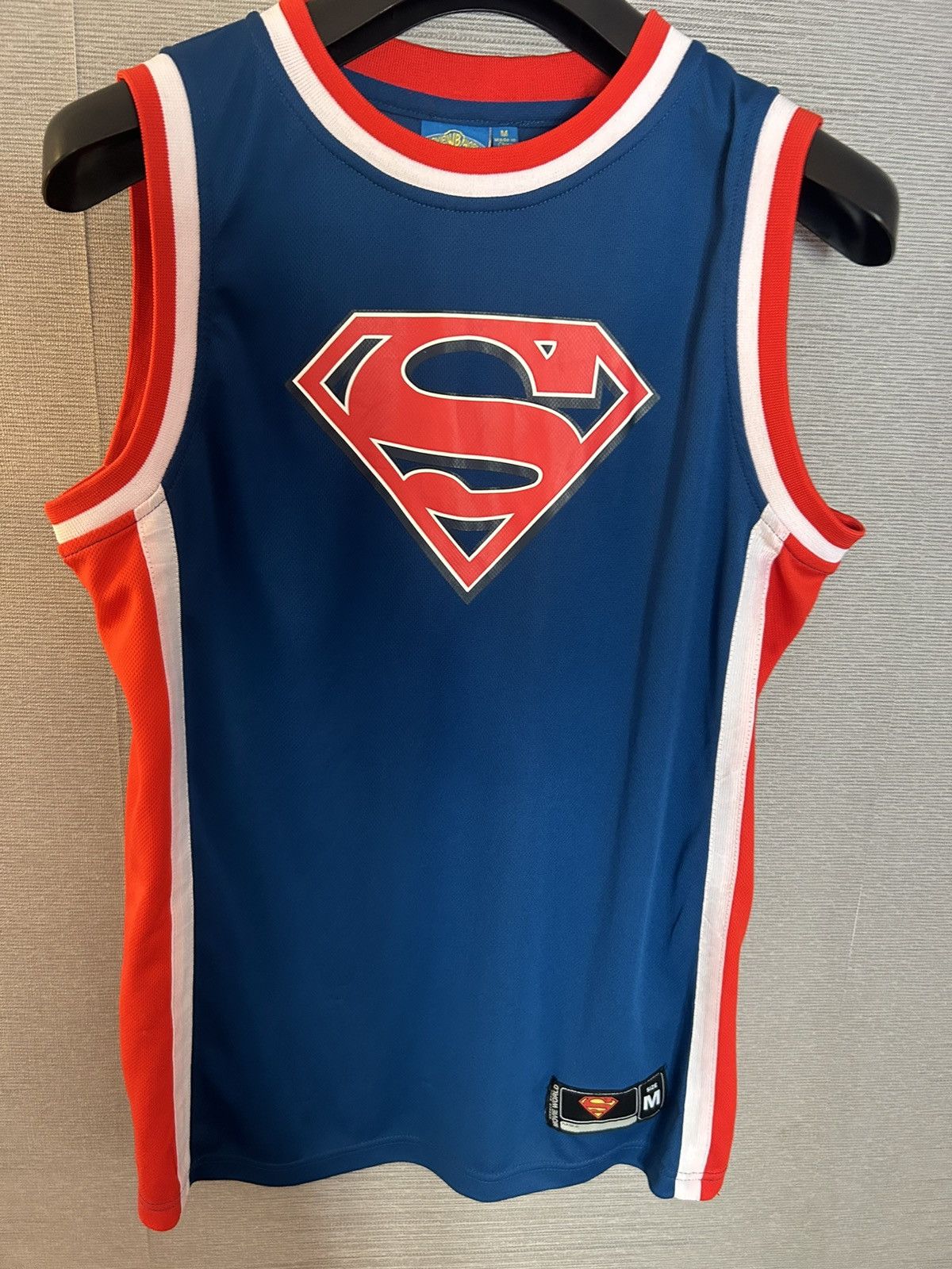 Warner Bros SUPERMAN BASKETBALL JERSEY SINGLET/JERSEY- MOVIE WORLD ...