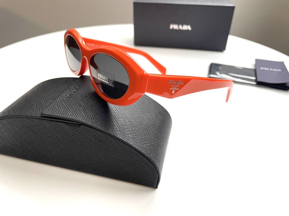 Prada × Streetwear × Vintage NEW Prada Symbole sunglasses PR Prada × Streetwear × Vintage NEW Prada Symbole sunglasses PR