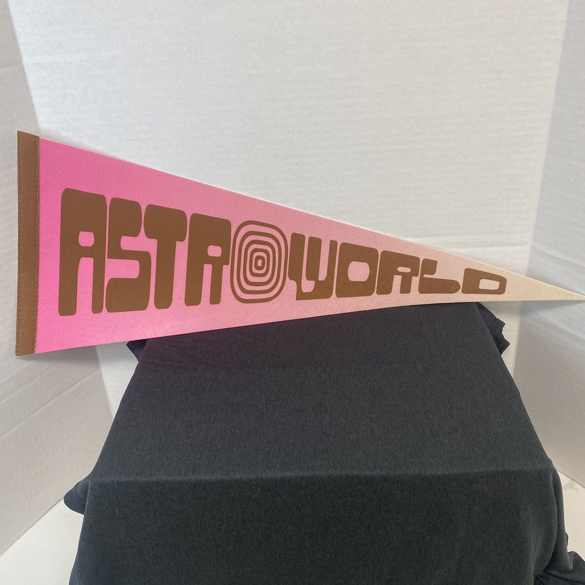 Travis Scott 2021 Astroworld Travis Scott Pennant Flag Tour Merch Pink ...