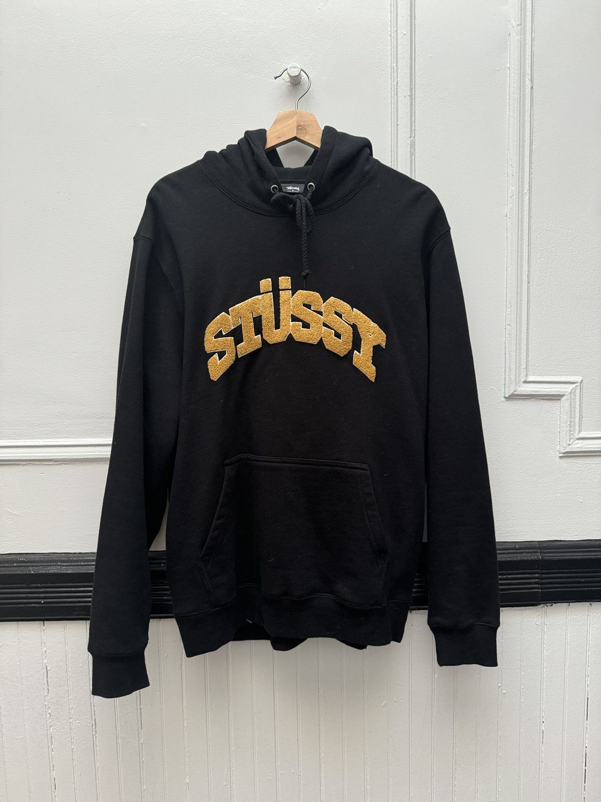 Stussy STUSSY BLACK CHENILLE PATCH LOGO HOODIE BLACK MEDIUM ARCHIVE | Grailed