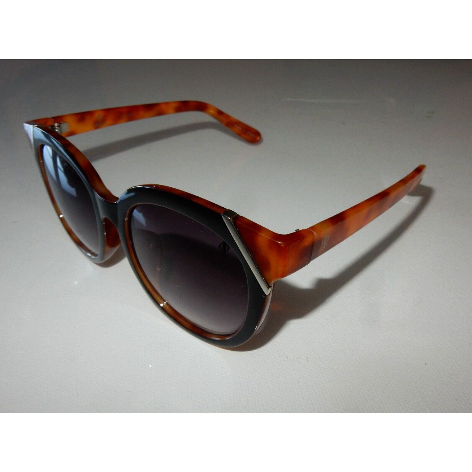 Vintage JLO Jennifer Lopez Sunglasses WL81G07 | Grailed