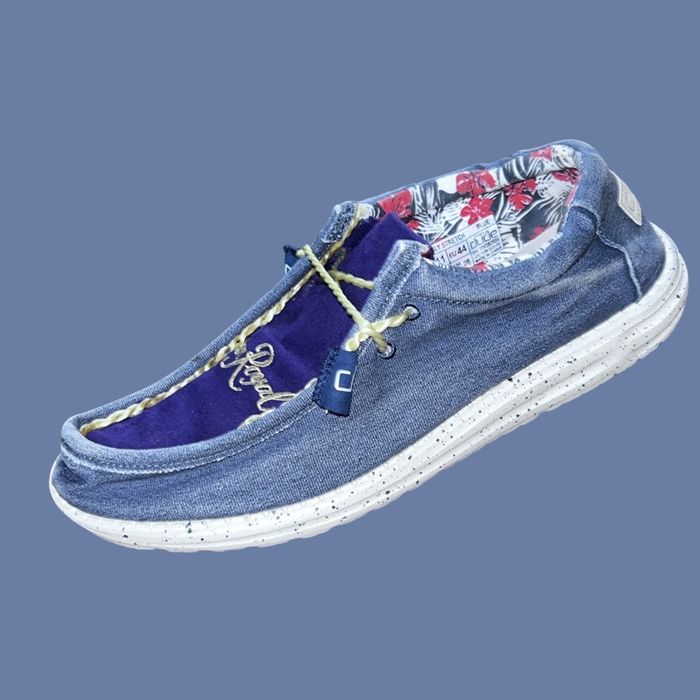 Streetwear Rare Crown Royal Hey Dude Wally Stretch Blue Linen Shoes 11 ...