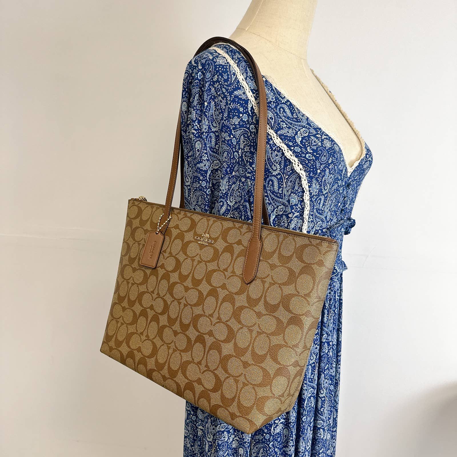 Coach Coach 4455 Zip Top Tote In Signature Canvas IN Khaki Saddle | Grailed